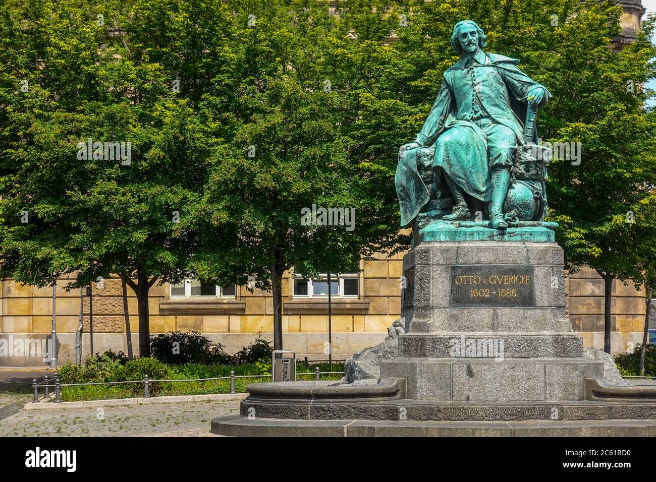 Otto the great statue hi-res stock photography and images - Alamy