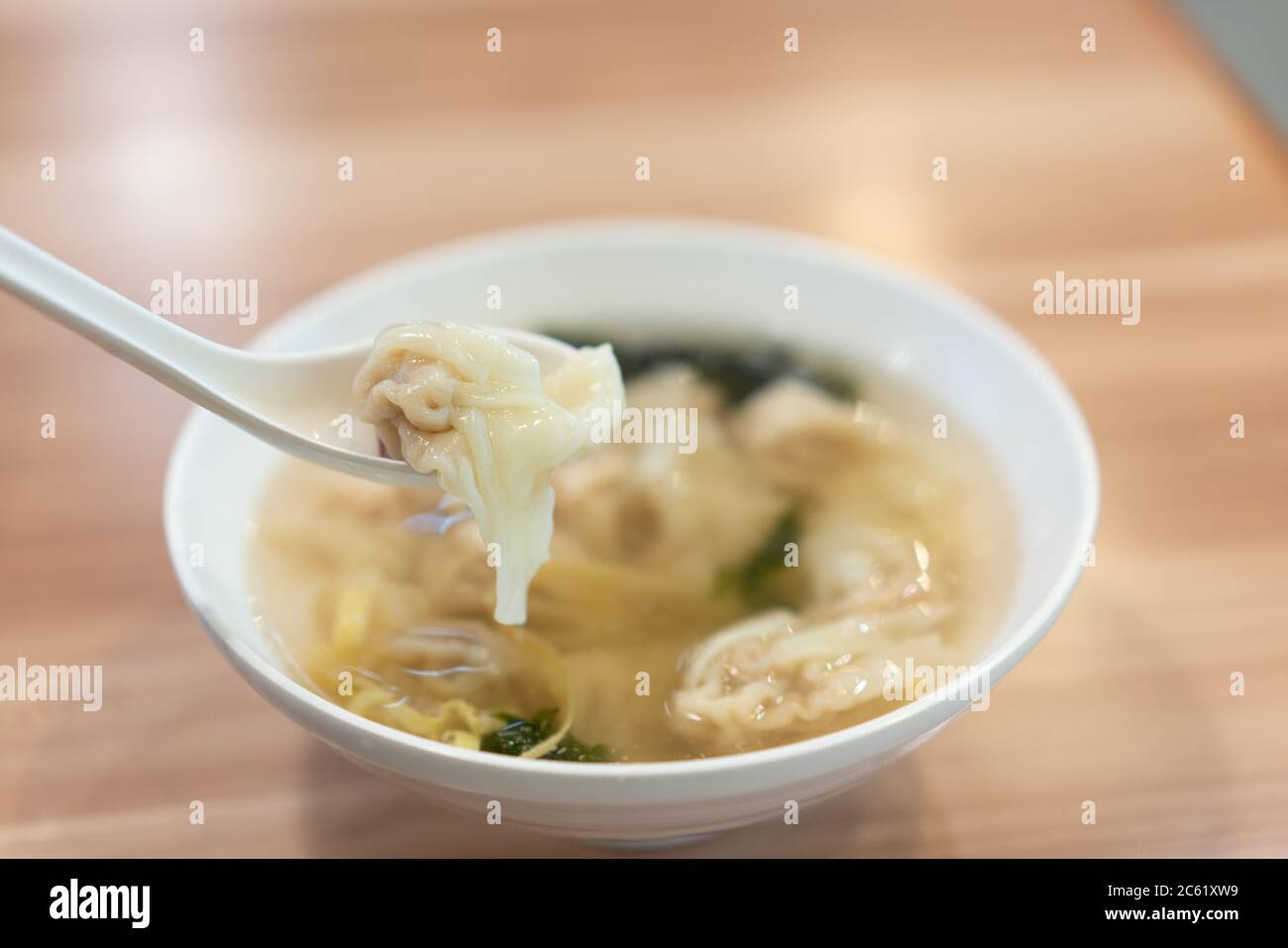 Traditional small wonton soup in Shanghai, China Stock Photo - Alamy