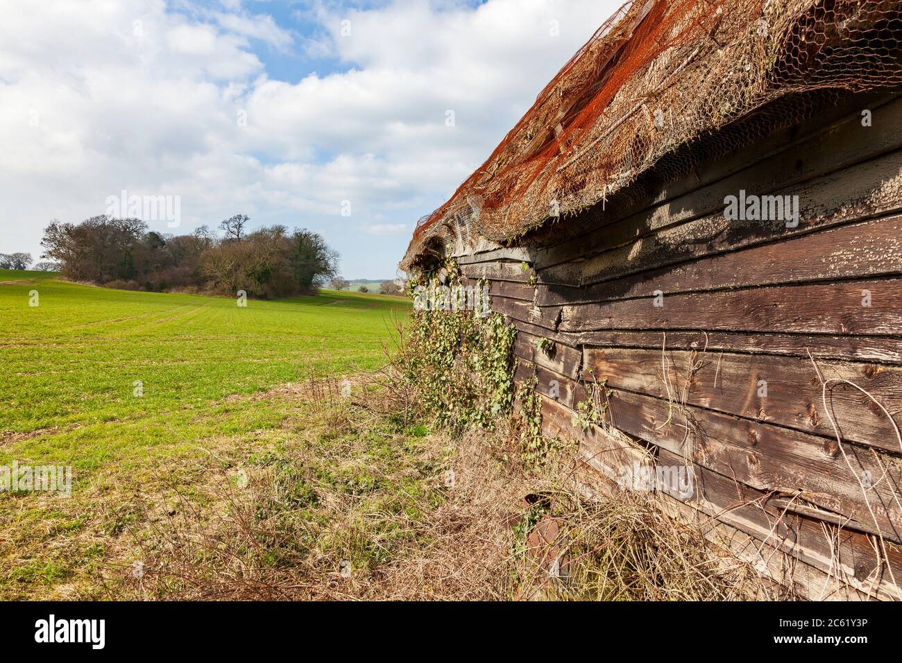 Brick barns hi-res stock photography and images - Alamy