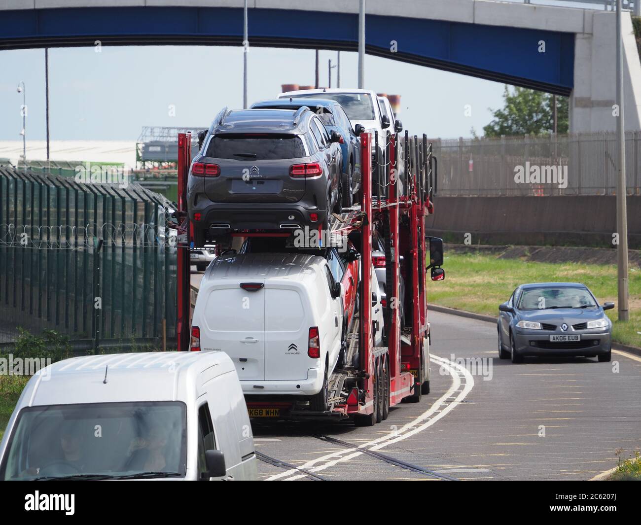Car transporter uk port hi-res stock photography and images - Alamy