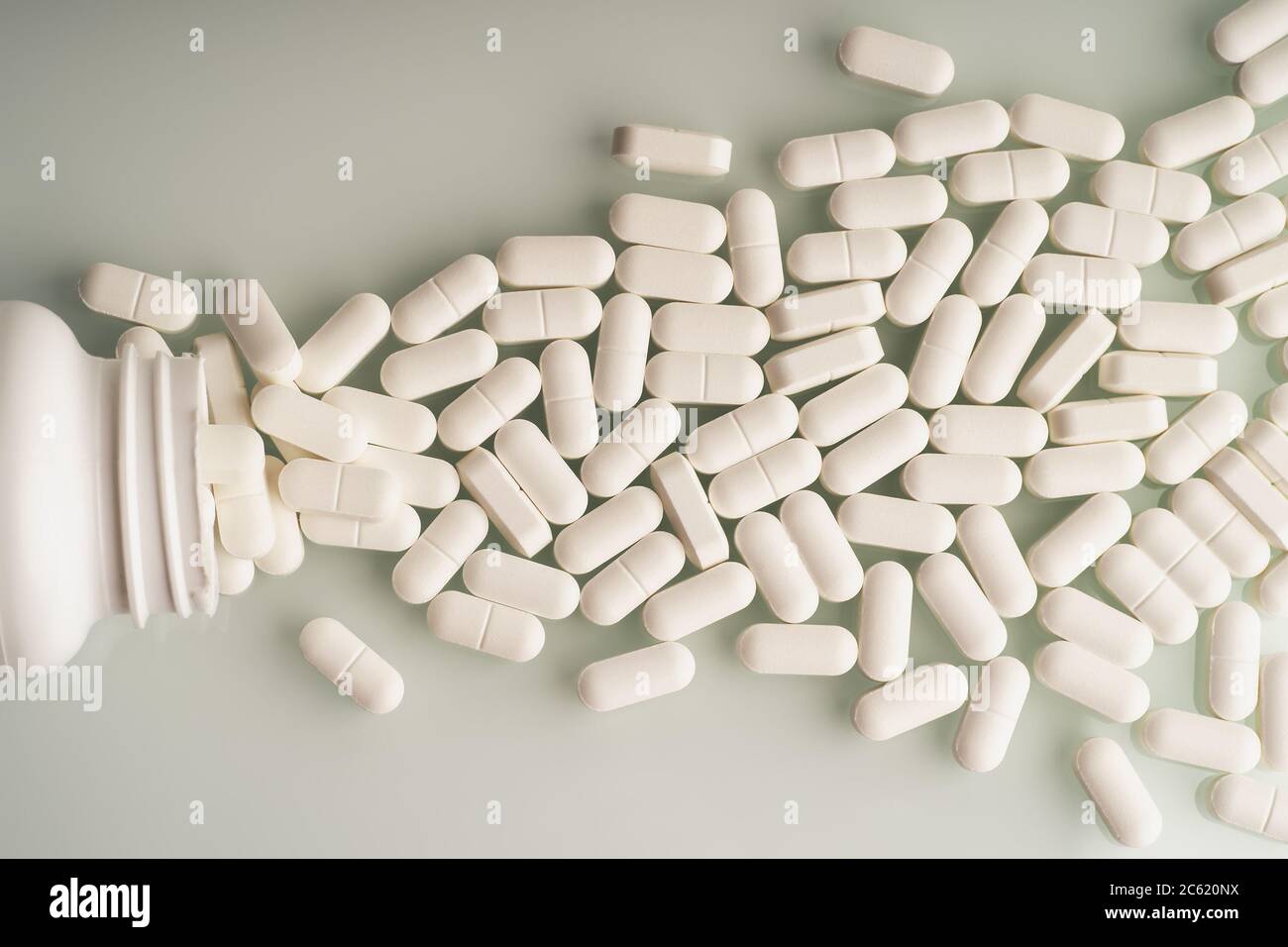 Medical prescription bottle top view hi-res stock photography and ...