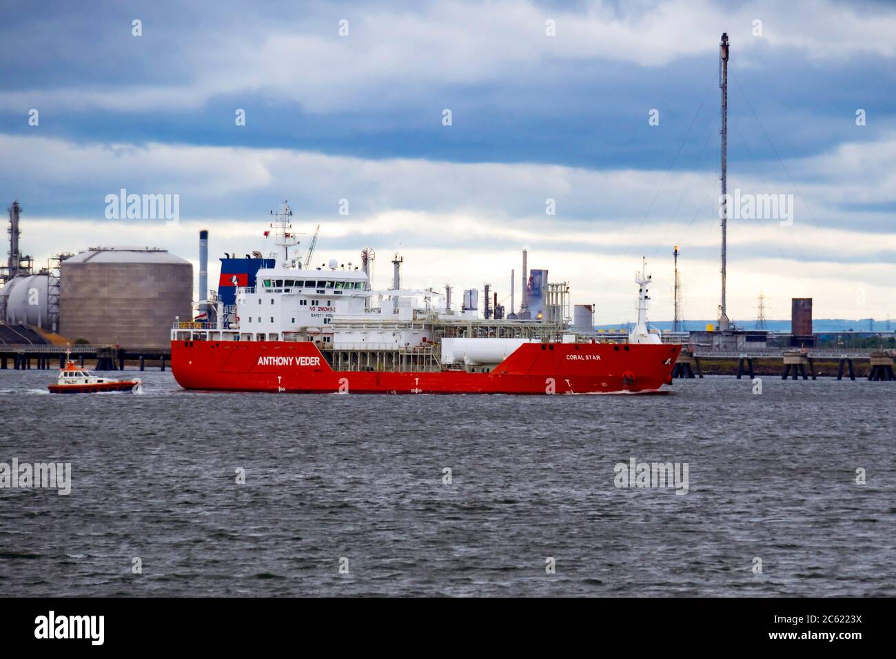 British gas tanker hi-res stock photography and images - Alamy