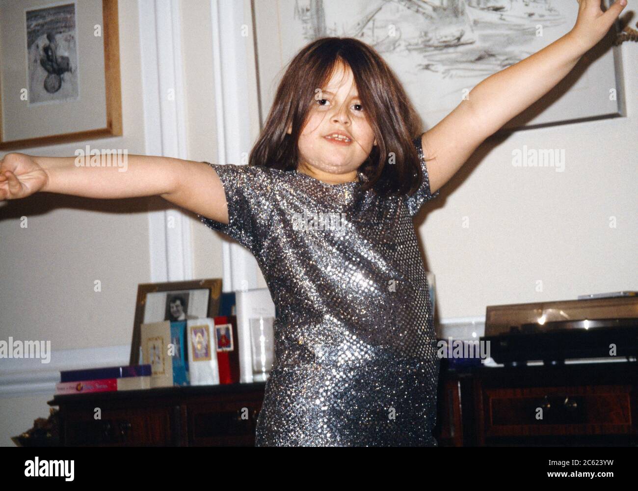 Sparkly hi-res stock photography and images - Alamy