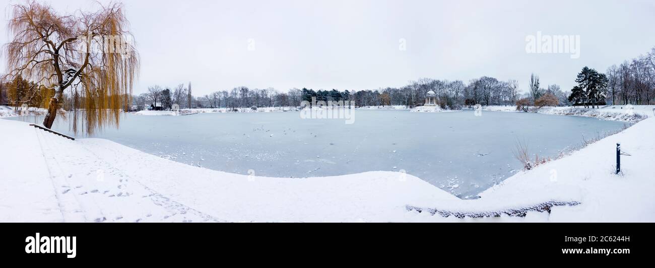 Winter park in snow Stock Photo - Alamy