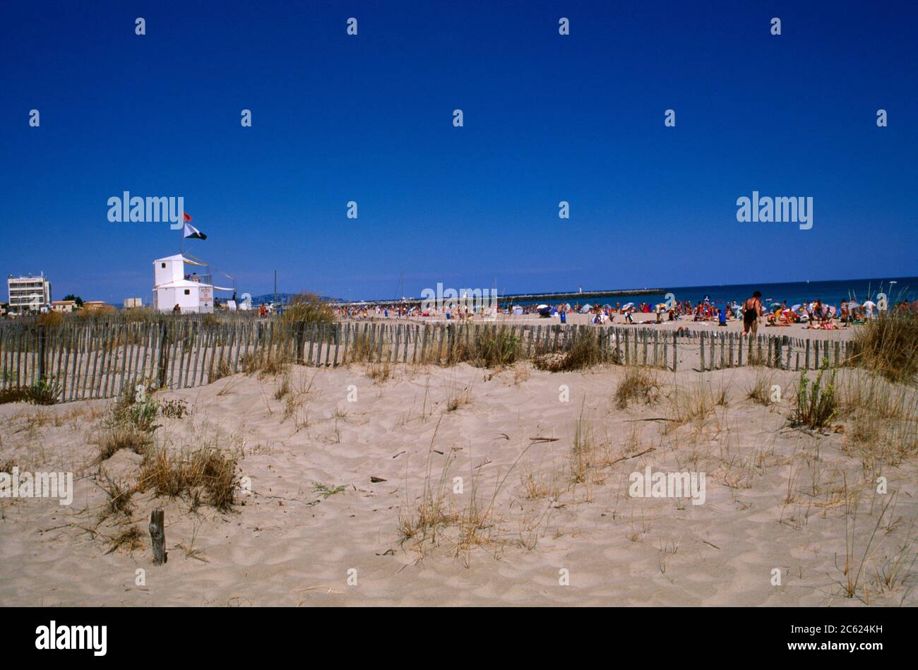 Languedoc roussillon beach hi-res stock photography and images - Alamy