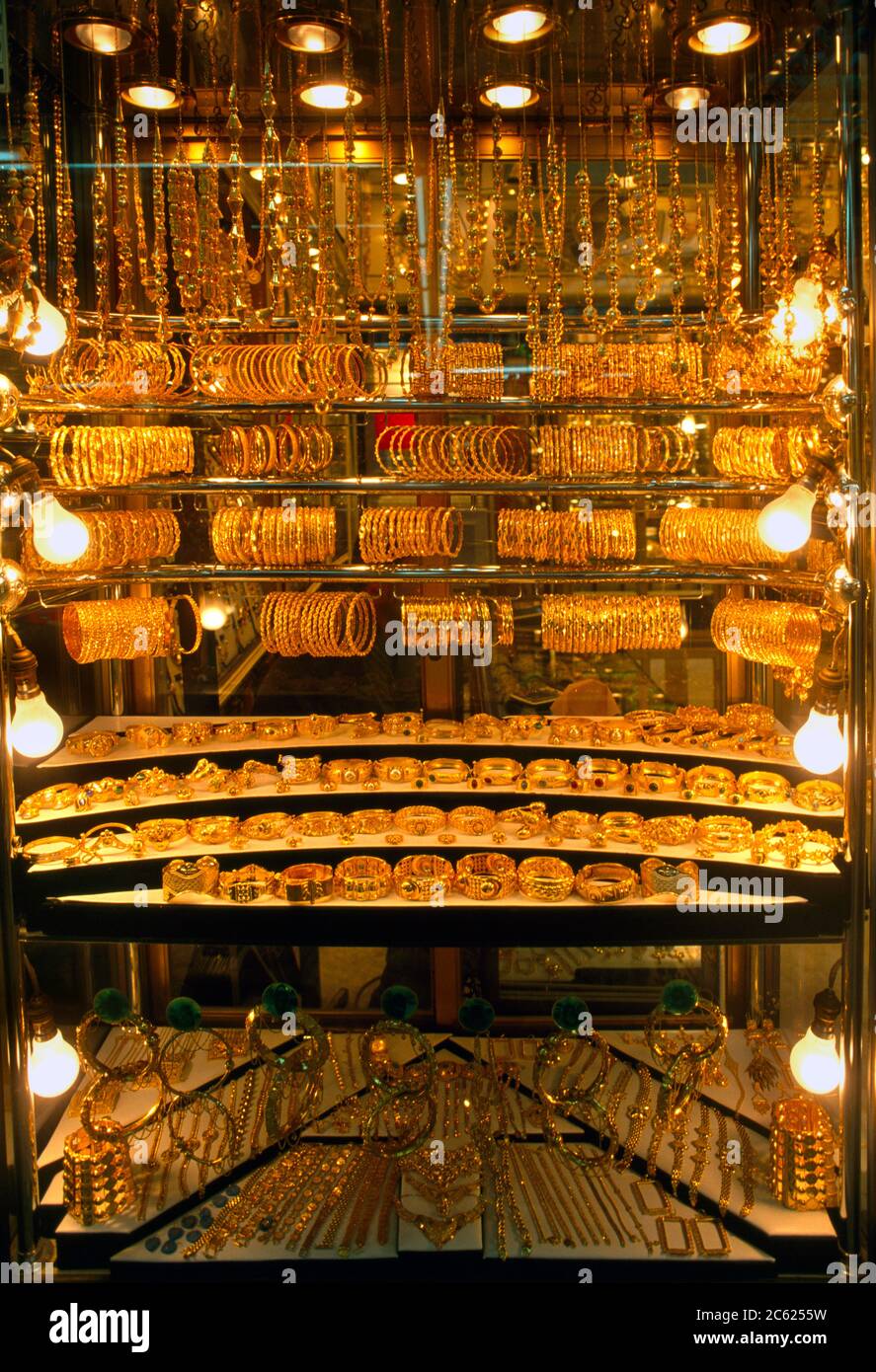 Kuwait souk hi-res stock photography and images - Alamy