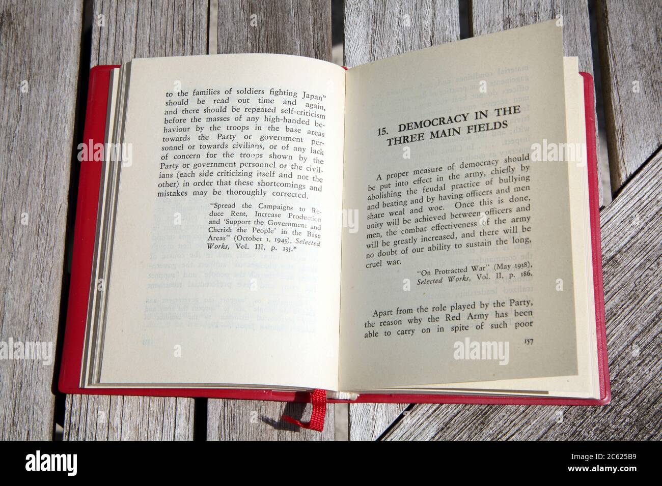 Little red book chairman mao hi-res stock photography and images - Alamy