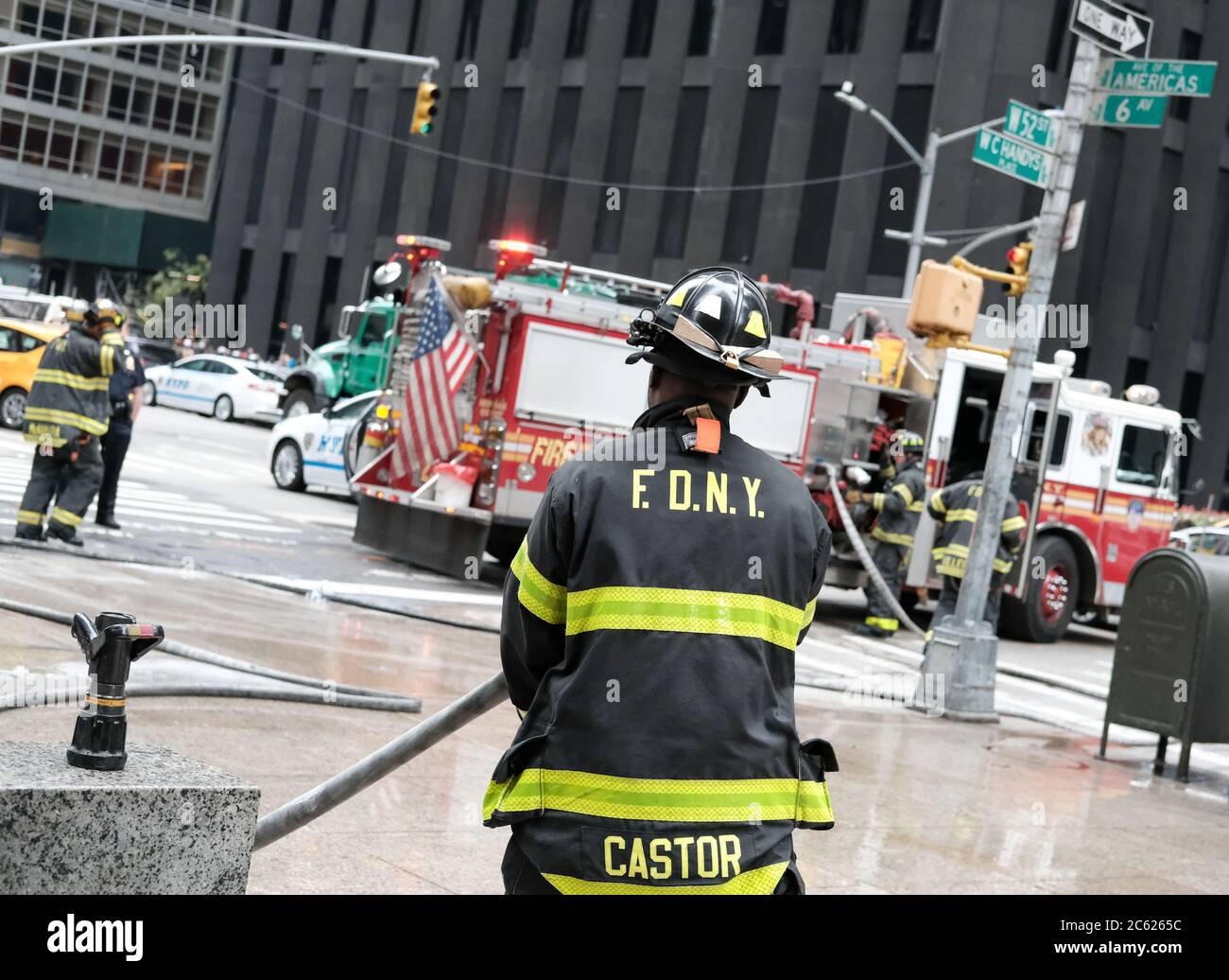 Fire department radio new york hi-res stock photography and images - Alamy