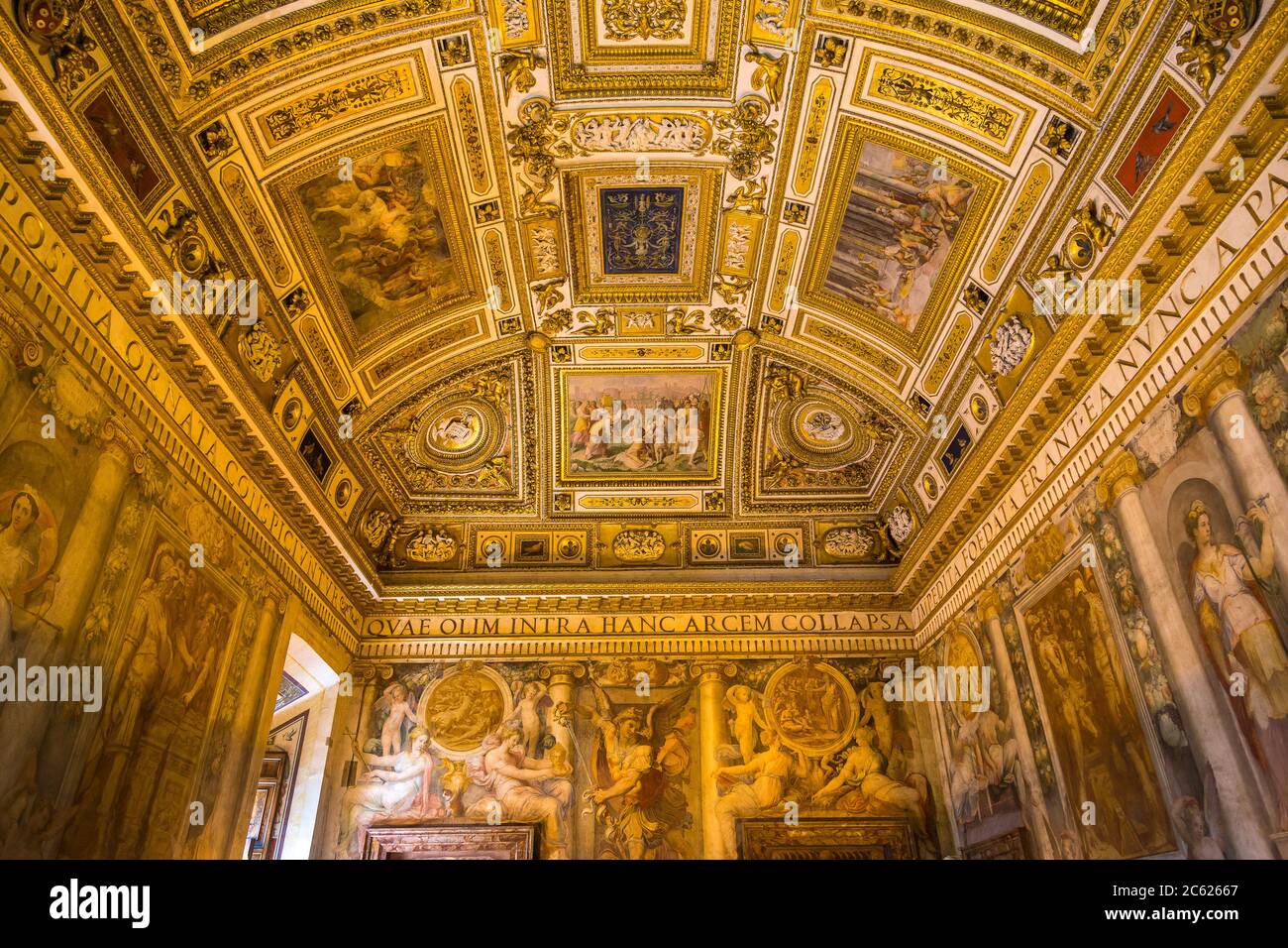 St angelo interior hi-res stock photography and images - Alamy
