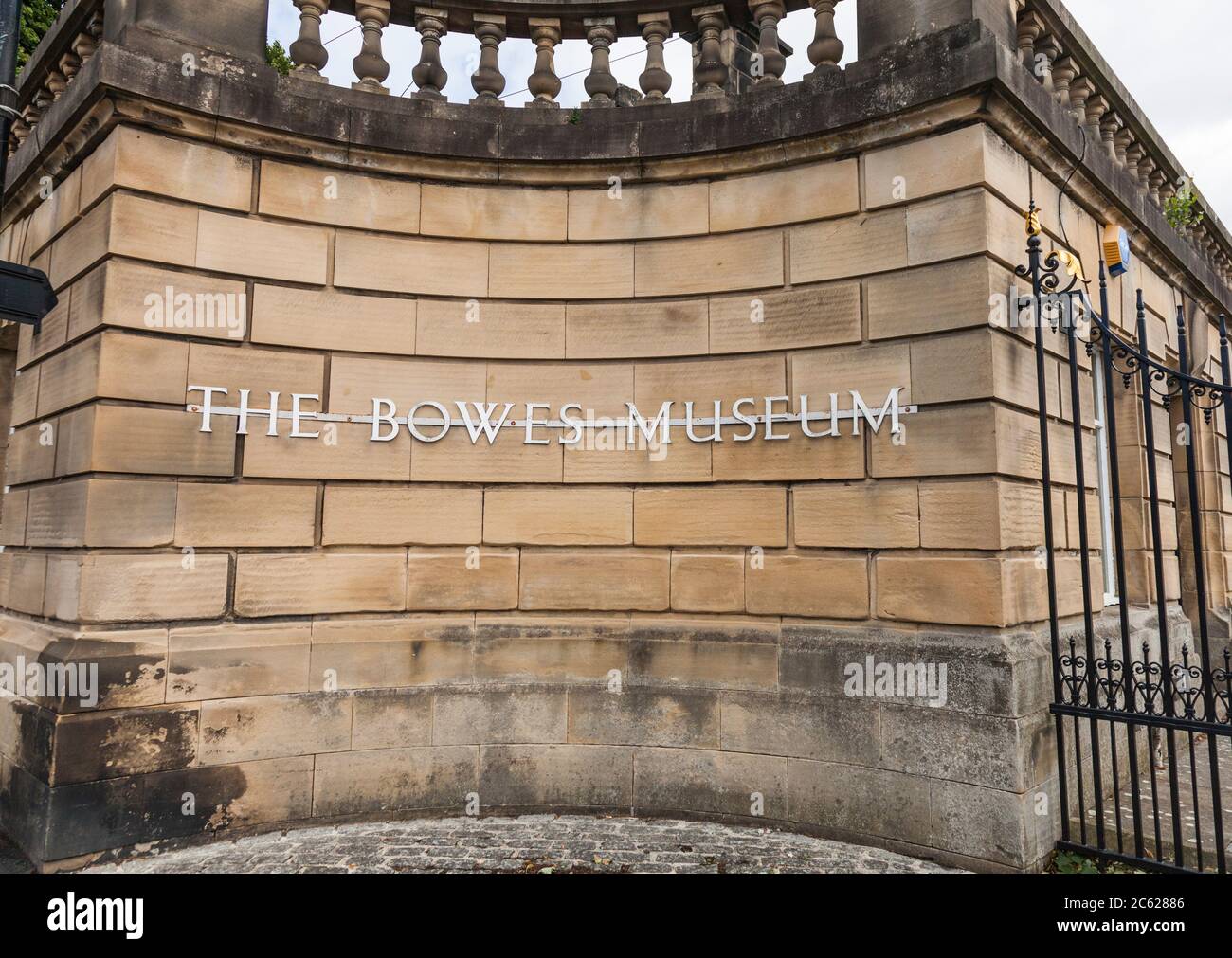 Barnard castle sign hi-res stock photography and images - Alamy