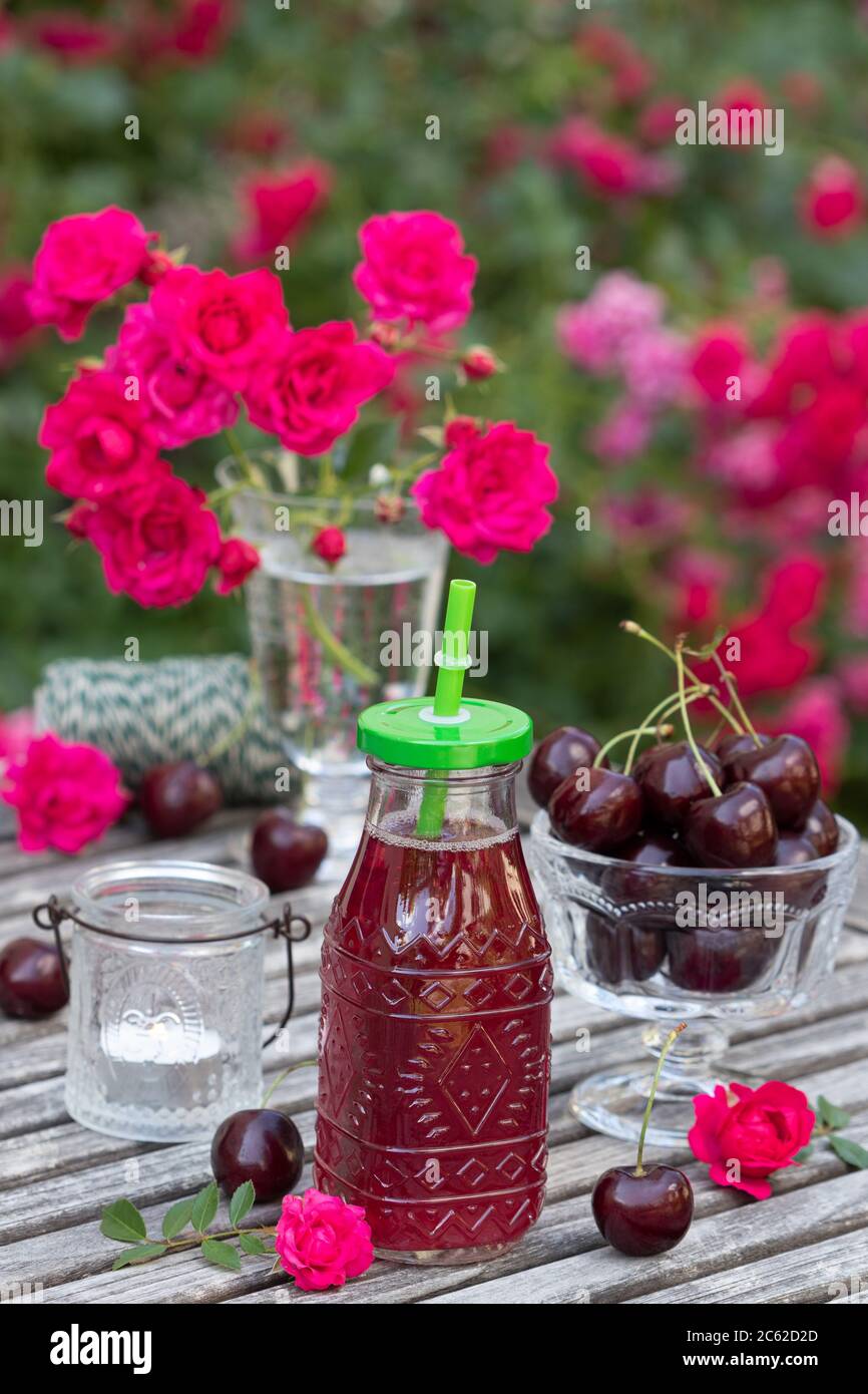 Juice bottle hi-res stock photography and images - Alamy