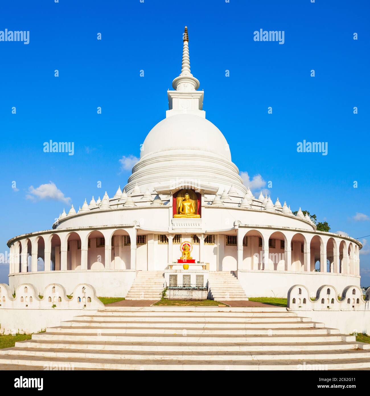 Sri lankan japanese temple hi-res stock photography and images - Alamy