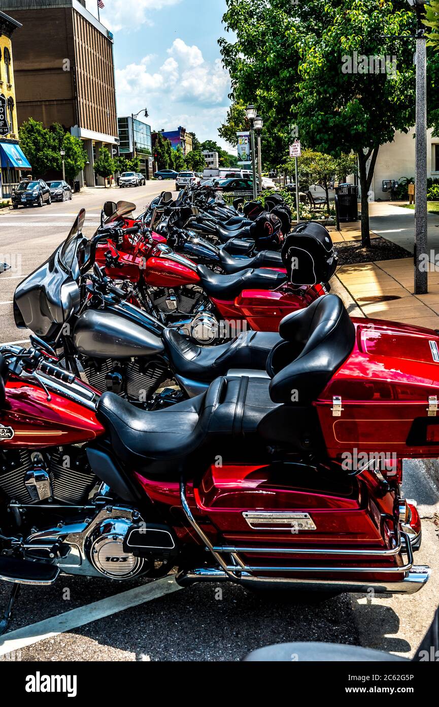 Smiley log hi-res stock photography and images - Alamy