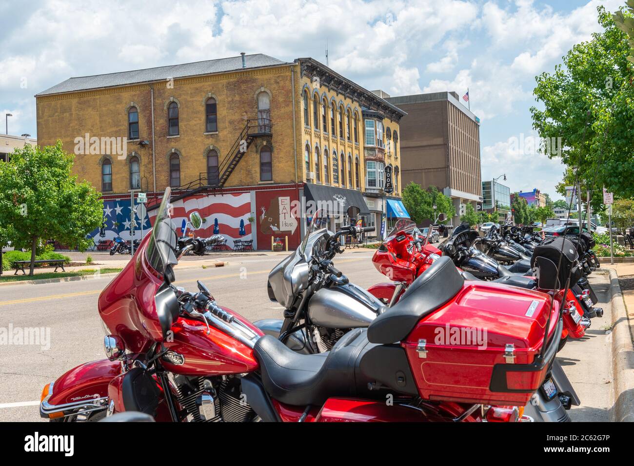 Smiley log hi-res stock photography and images - Alamy