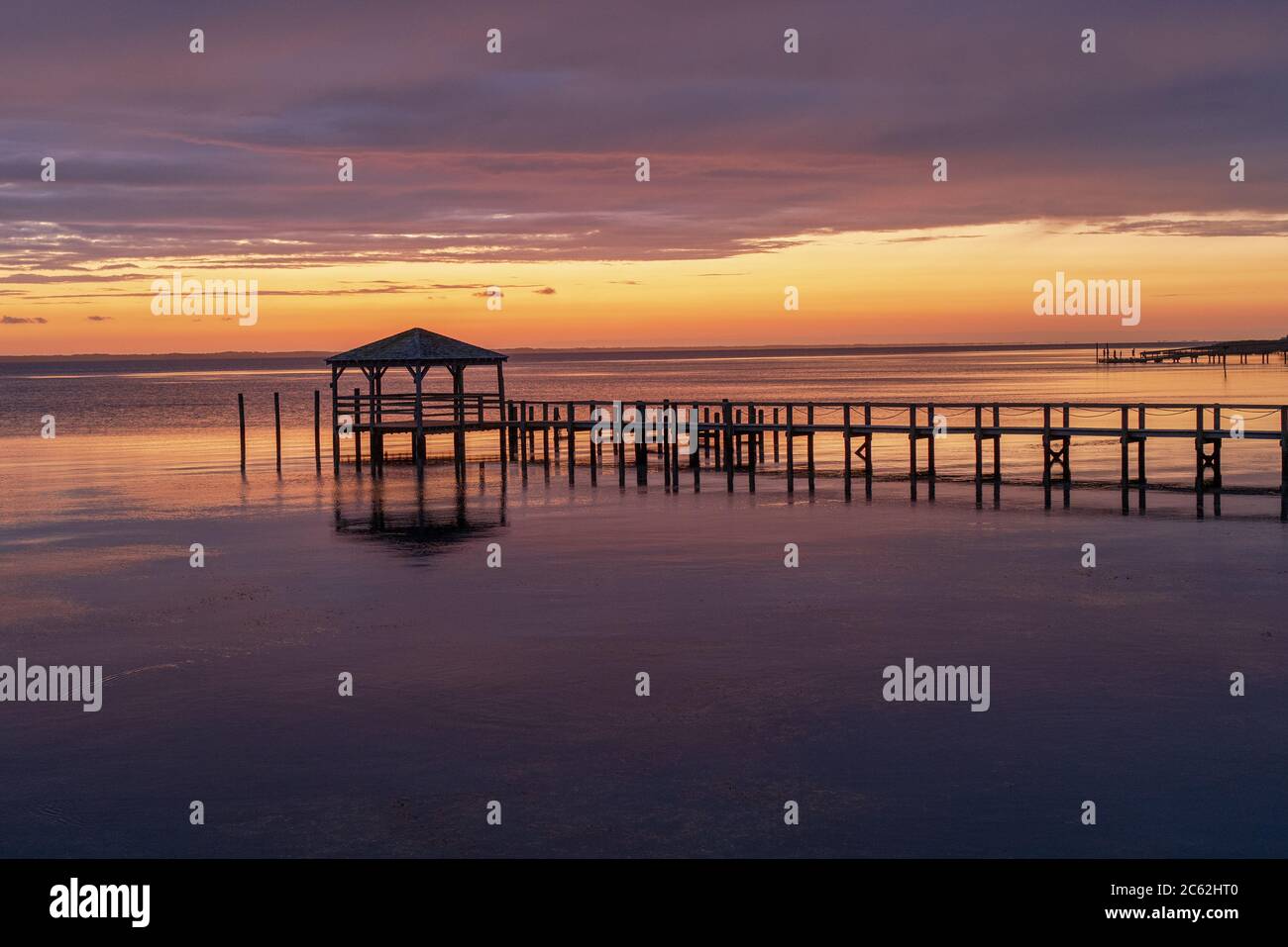 Outer banks nature boardwalk hi-res stock photography and images - Alamy