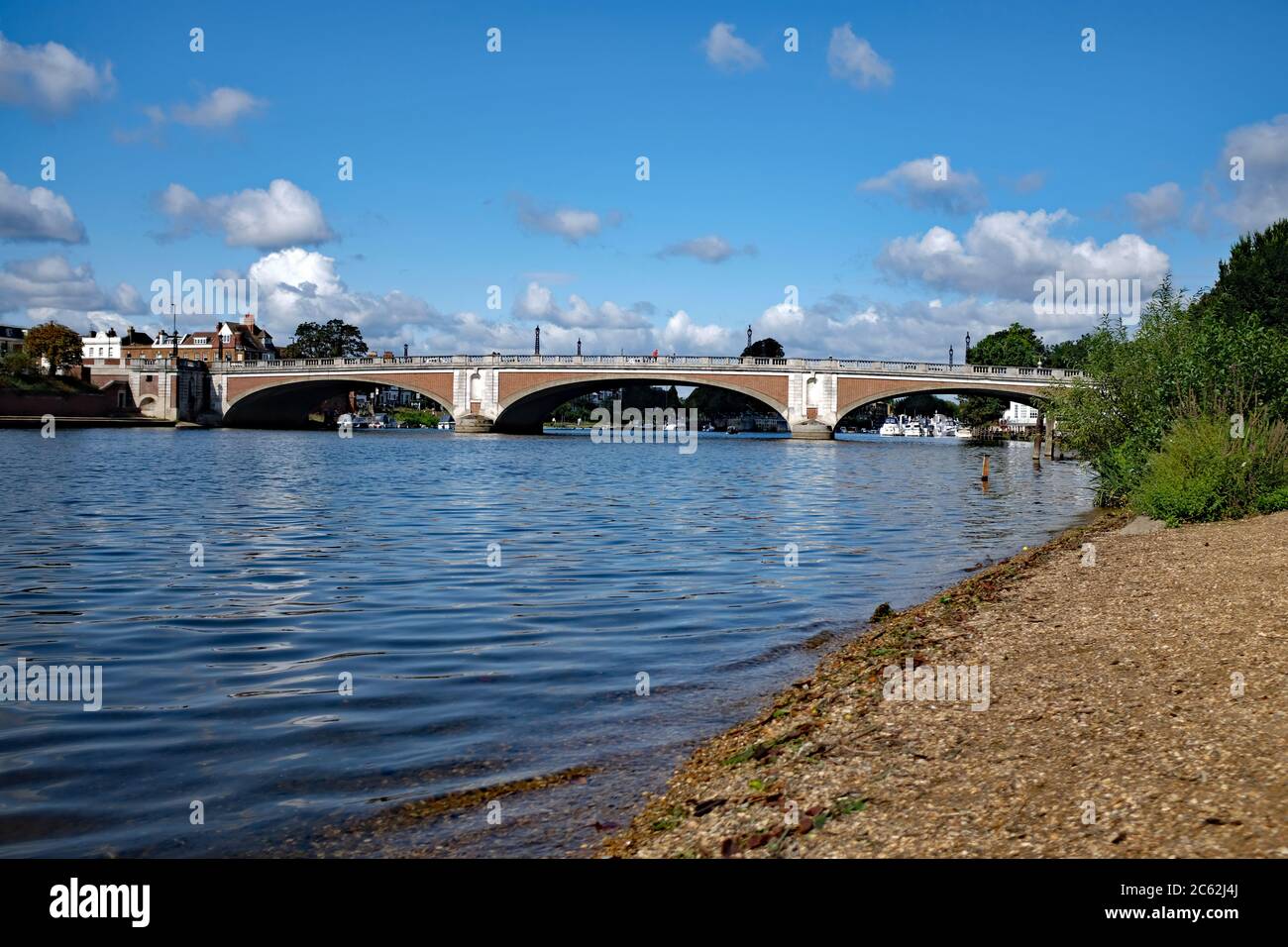 West molesey hi-res stock photography and images - Alamy