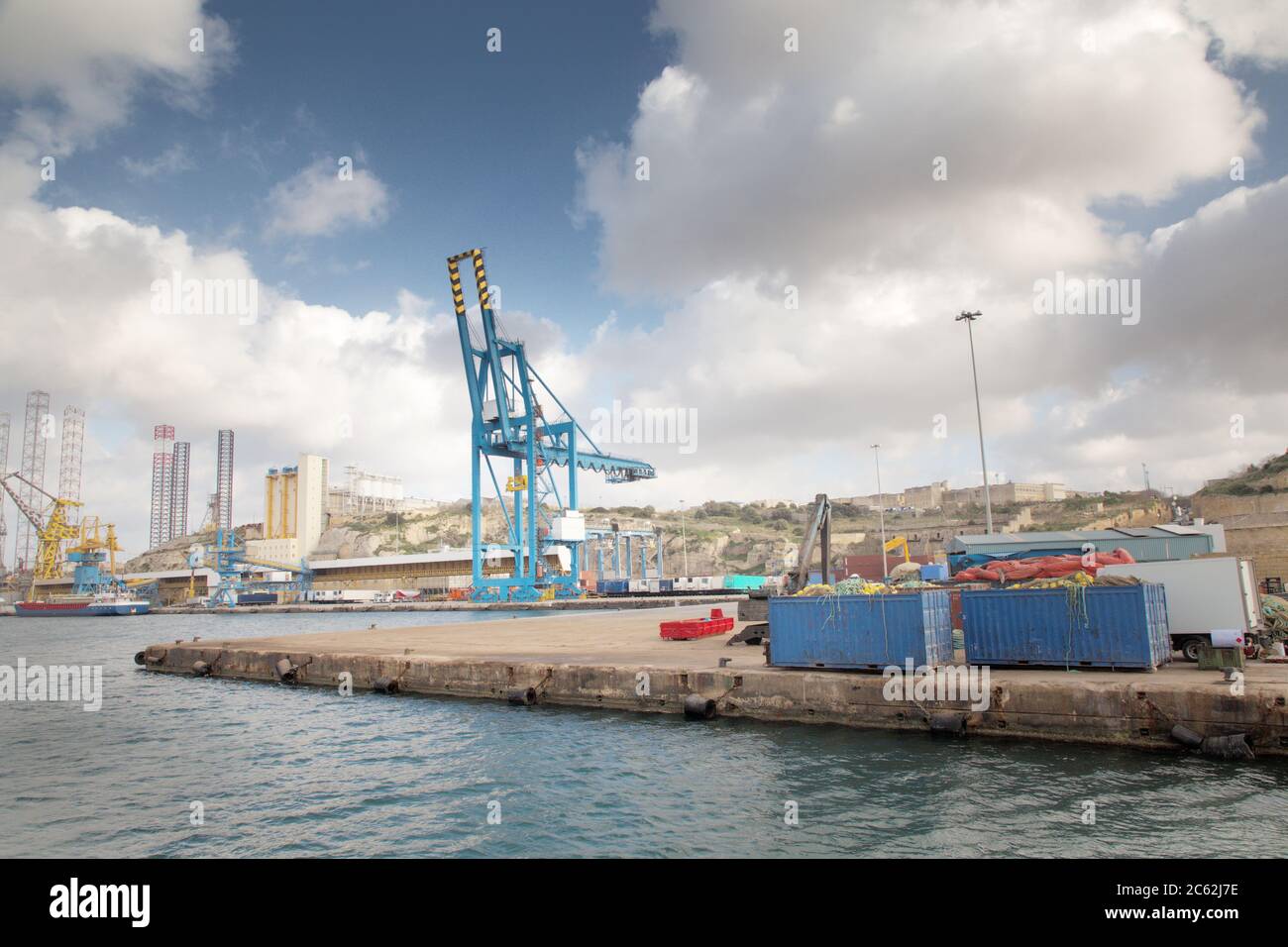ship dockyard at malta in the grand harbour Stock Photo - Alamy