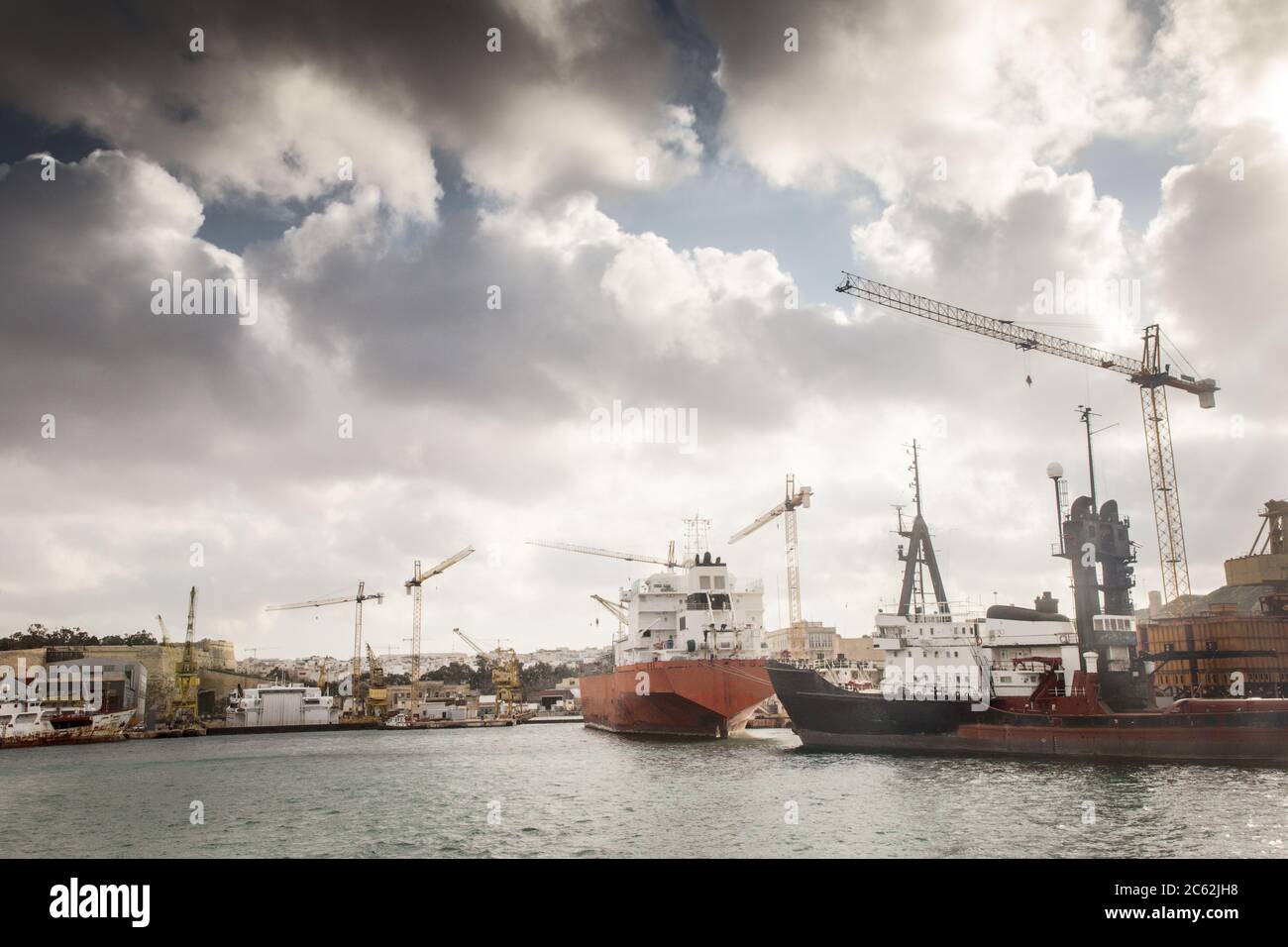 ship dockyard at malta in the grand harbour Stock Photo - Alamy