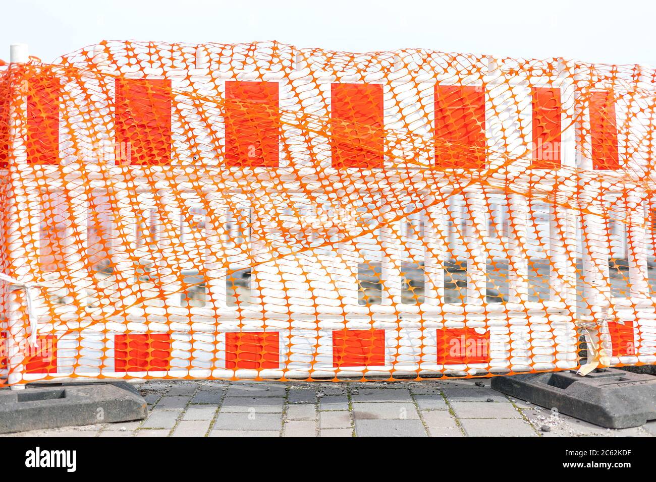 Red white barrier hi-res stock photography and images - Alamy