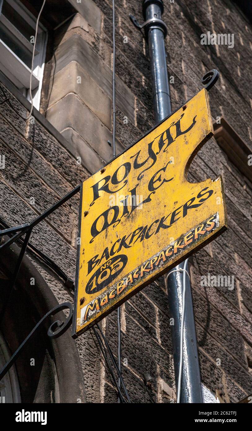 Backpackers accommodation sign hi-res stock photography and images - Alamy