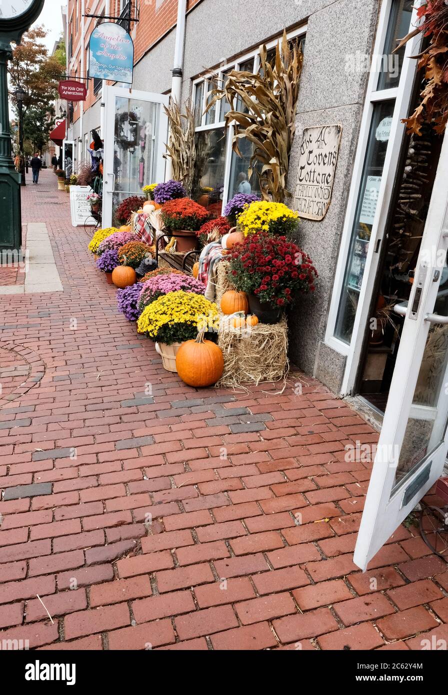 Flower Shops High Resolution Stock Photography and Images - Alamy