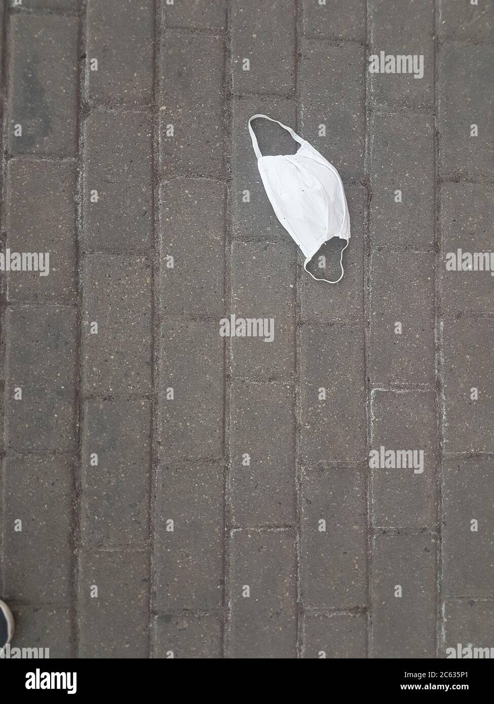 Sidewal hi-res stock photography and images - Alamy