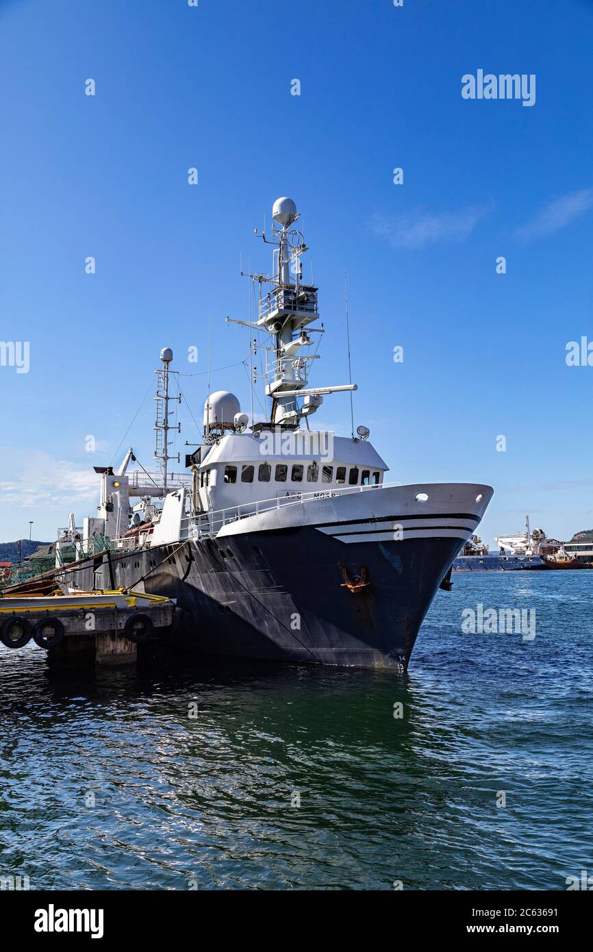 Stern trawler hi-res stock photography and images - Alamy