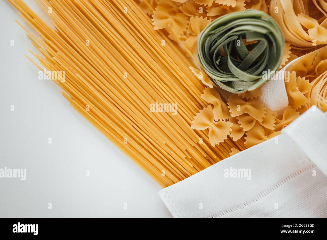 Varieties of Italian pasta Stock Photo - Alamy
