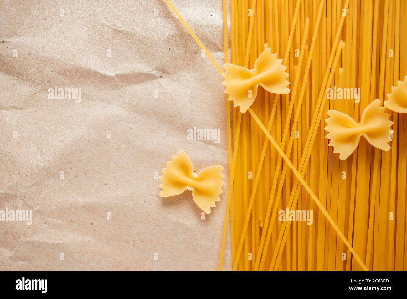 Varieties of Italian pasta Stock Photo - Alamy