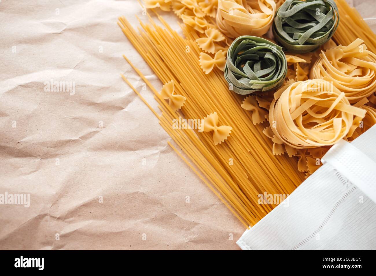 Varieties of Italian pasta Stock Photo - Alamy
