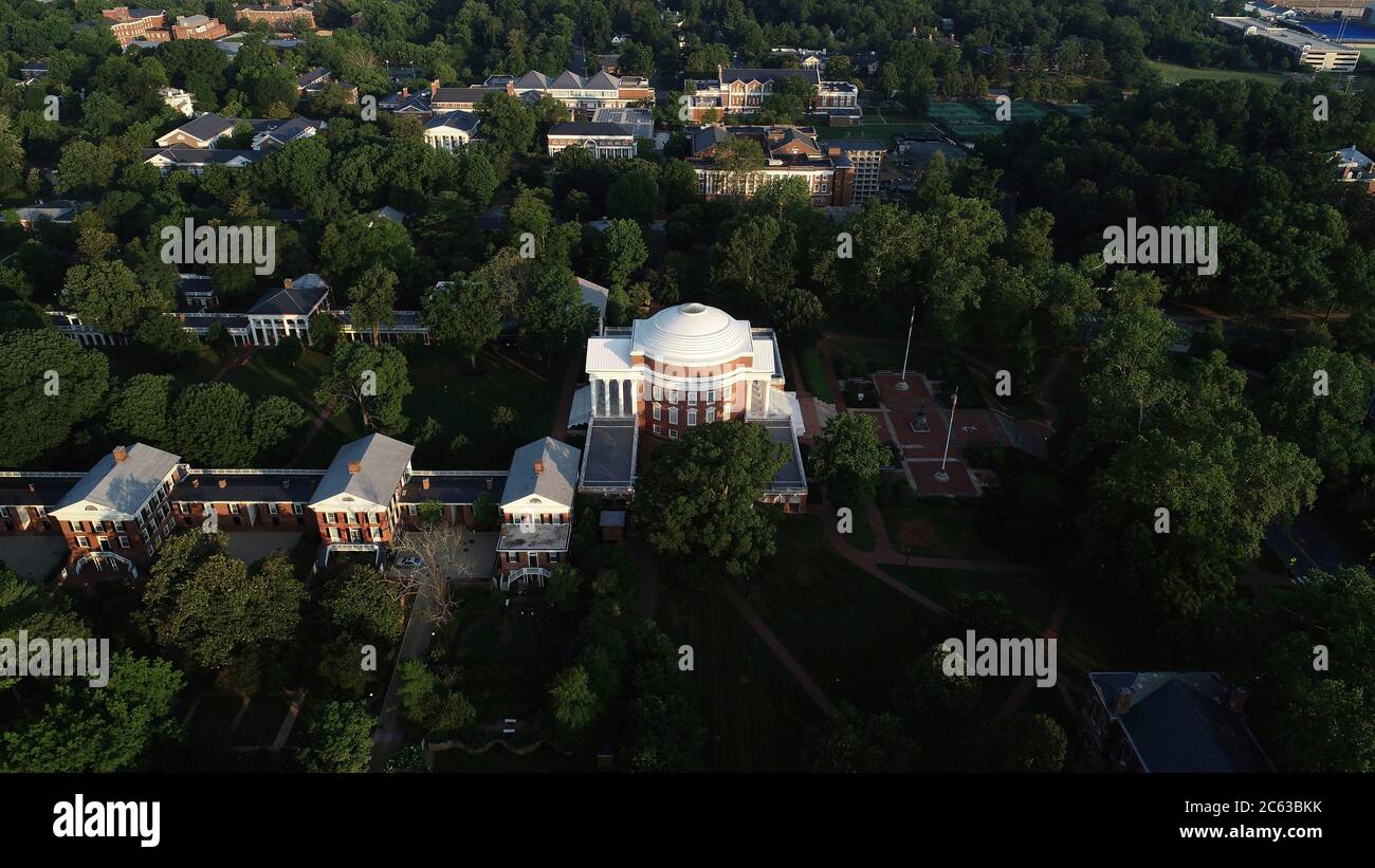 Charlottesville rotunda hi-res stock photography and images - Alamy