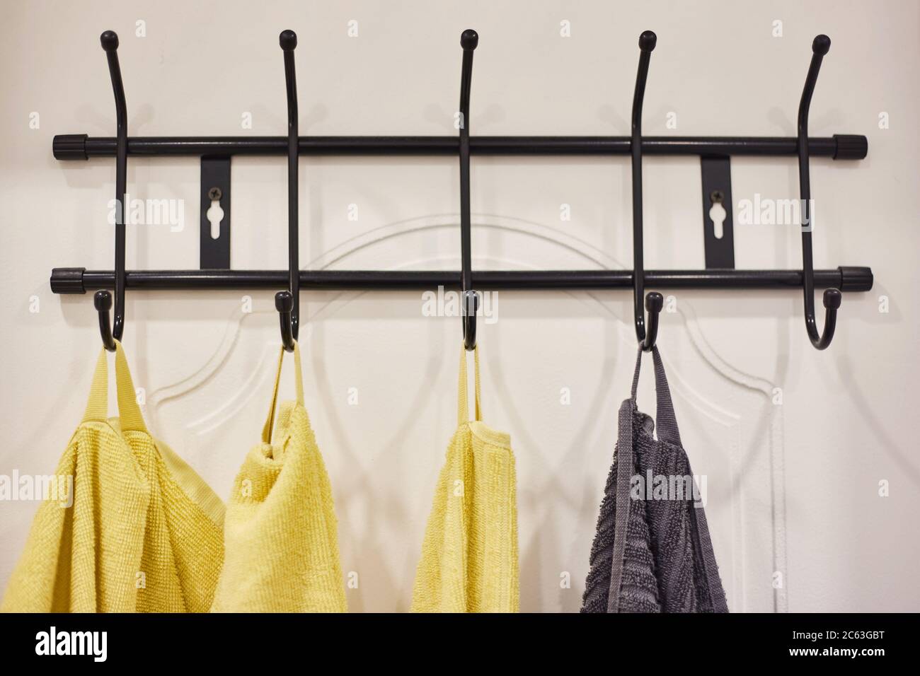 Hanging colors hi-res stock photography and images - Alamy