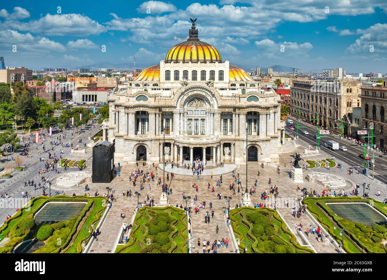 Palacio de Bellas Artes or Palace of Fine Arts, a famous theater ...
