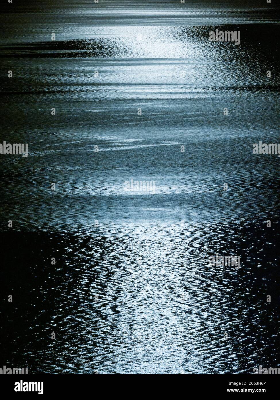 Rippling water moon hi-res stock photography and images - Alamy