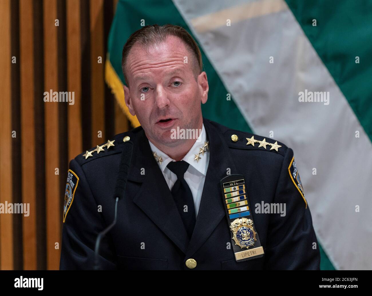 Chief of crime control strategies hi-res stock photography and images ...