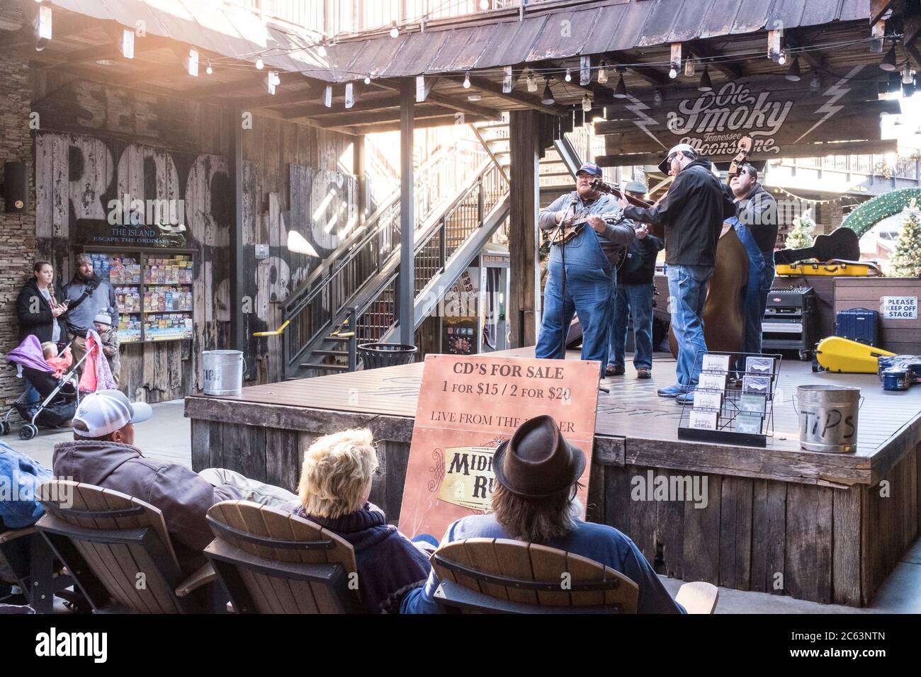 Hillbilly band hi-res stock photography and images - Alamy
