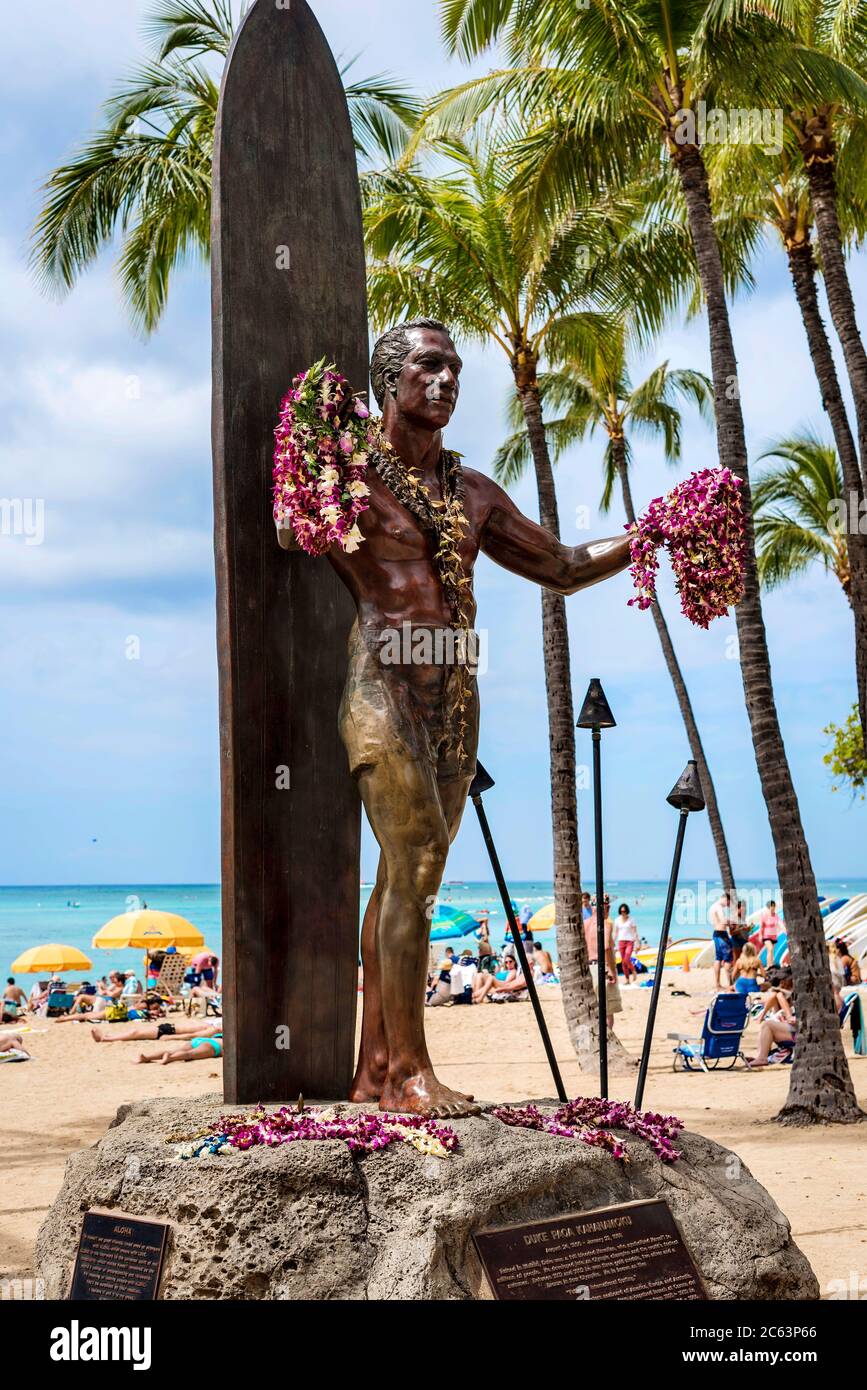 Duke Kahanamoku iconic statue, considered â€œThe father of modern surf ...