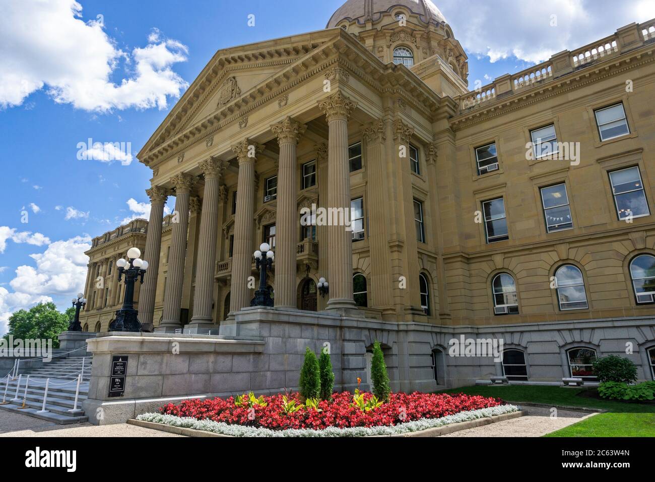 Edmonton architecture hi-res stock photography and images - Alamy