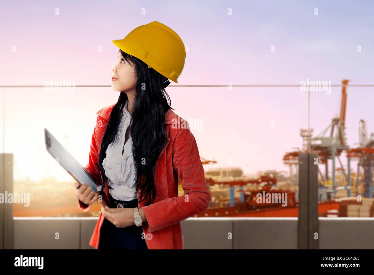 Female thai construction worker hi-res stock photography and images - Alamy