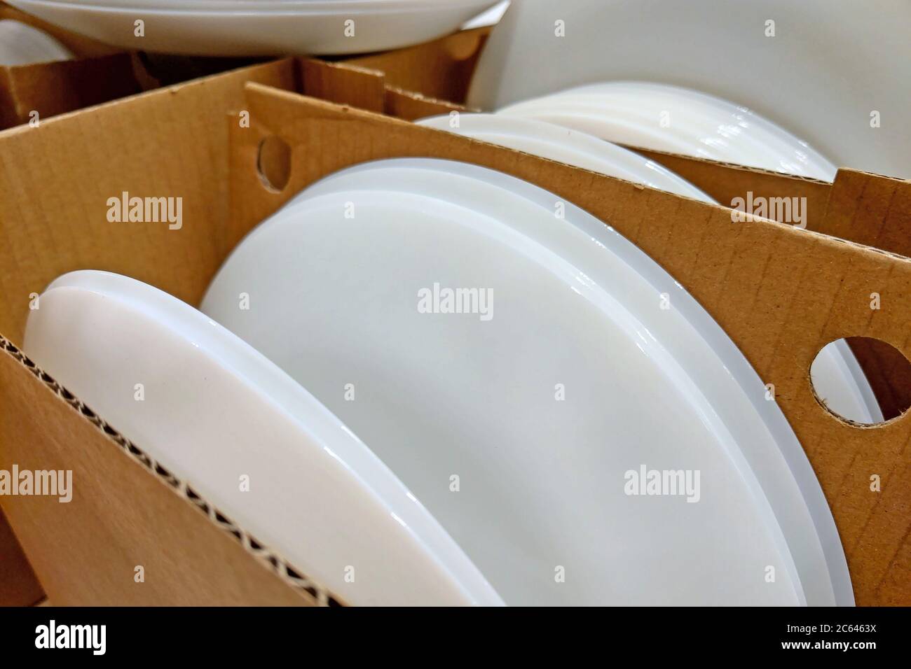 Cardboard Plates High Resolution Stock Photography and Images - Alamy
