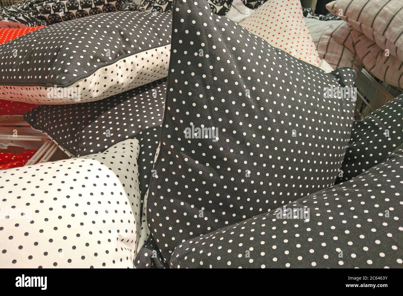 Decorative small hi-res stock photography and images - Alamy