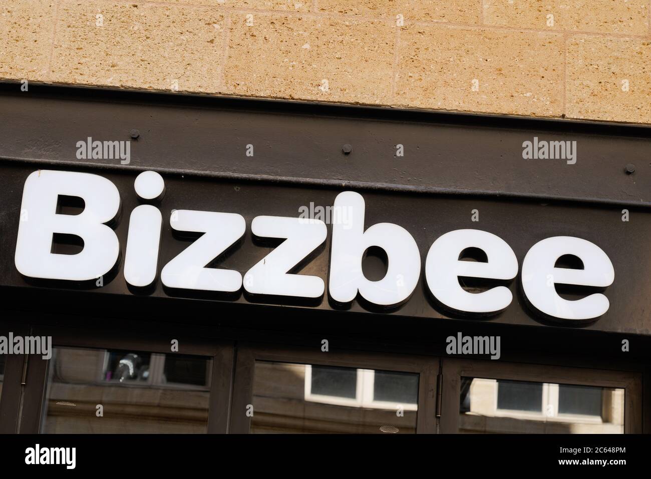 Bizzbee logo hi-res stock photography and images - Alamy