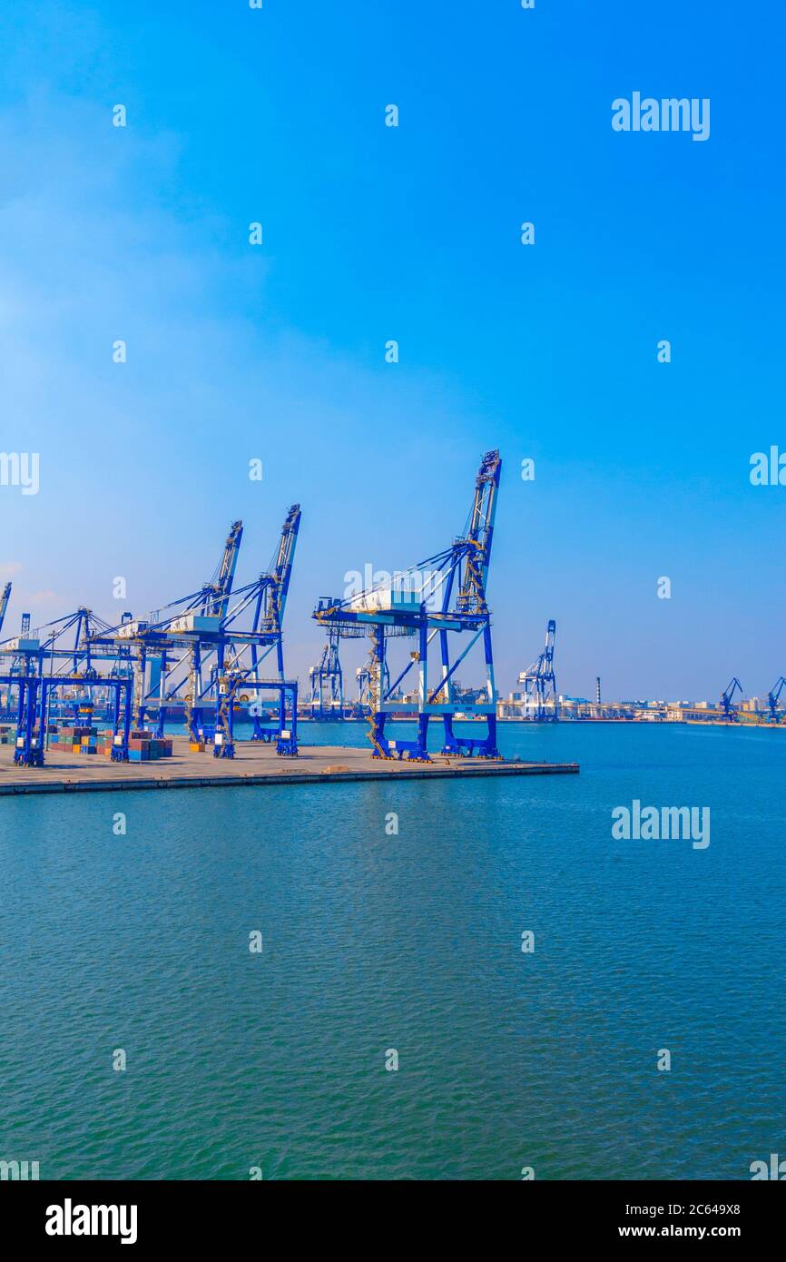 Shipping coal loading dock in the sea Stock Photo - Alamy