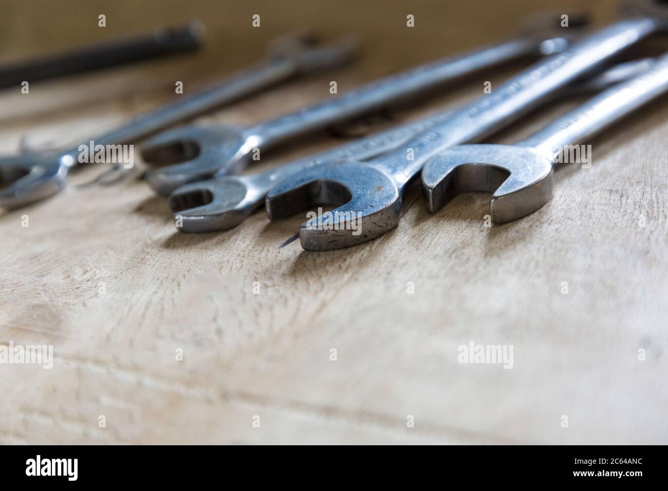 Metal wrenches hi-res stock photography and images - Alamy