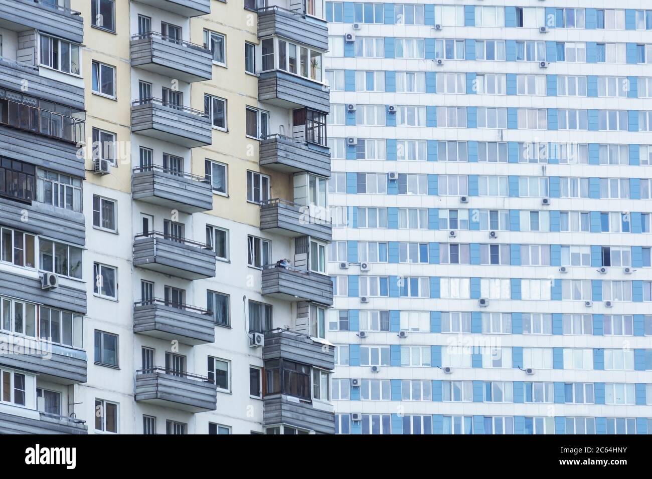 Apartment house in Russia. Old and new houses in Moscow for housing ...