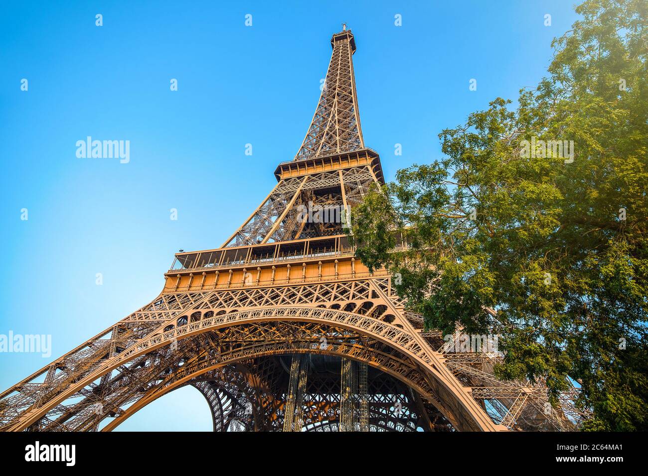 Eiffel tower bottom detail hi-res stock photography and images - Alamy