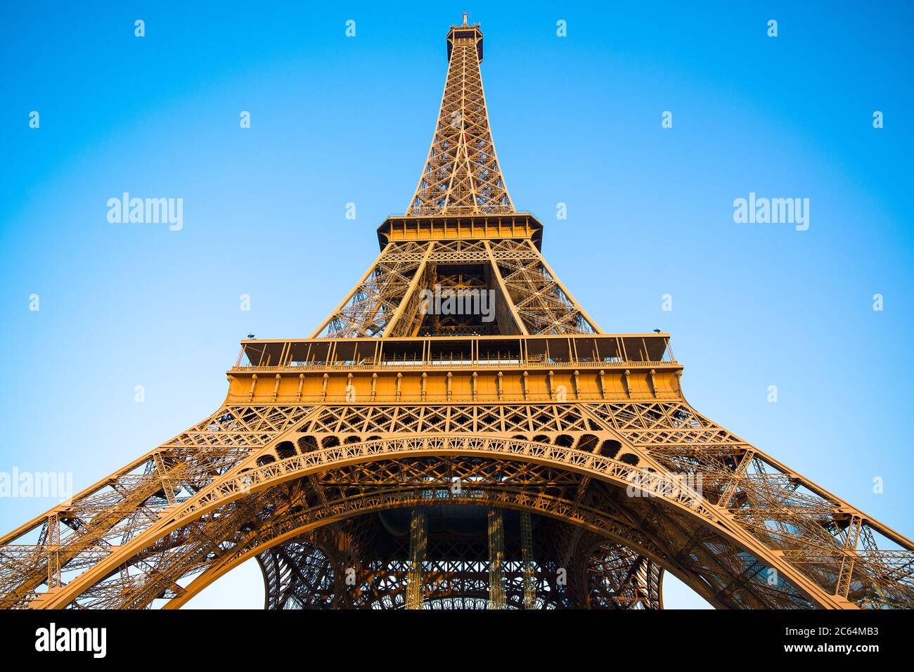 Eiffel tower bottom detail hi-res stock photography and images - Alamy
