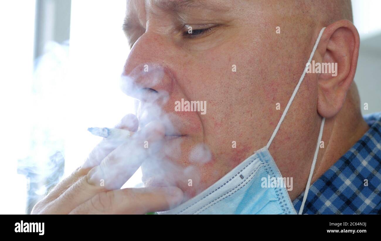Smoking cigarette bar hi-res stock photography and images - Alamy