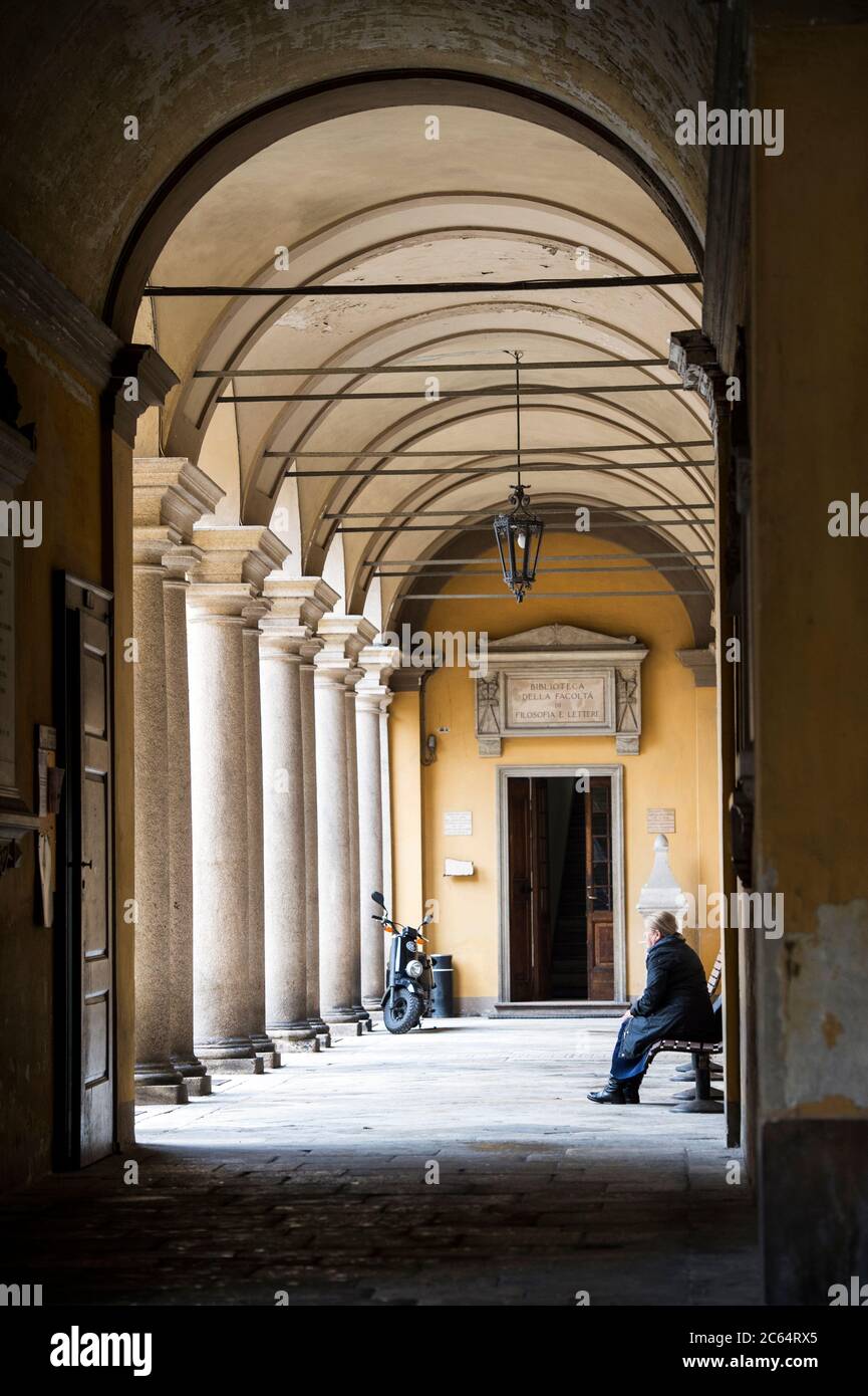 Pavia university hi-res stock photography and images - Alamy