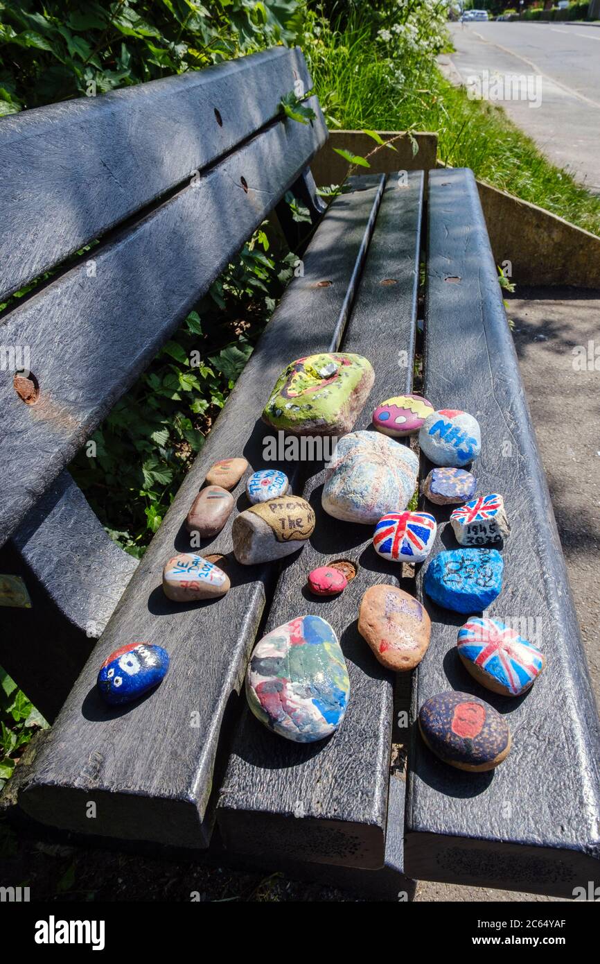Painted pebbles hi-res stock photography and images - Alamy